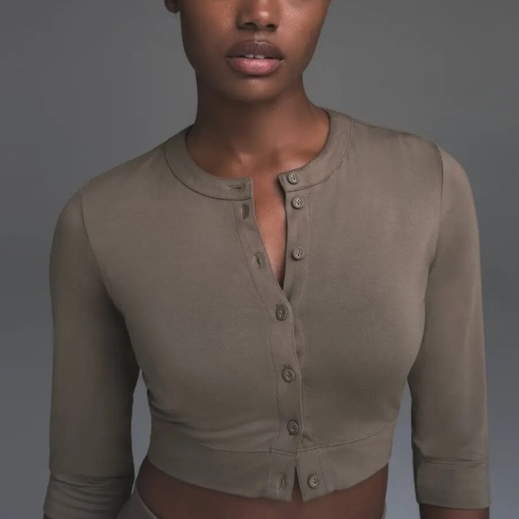 SKIMS | Sweaters | Skims Smooth Layers Cropped Cardigan In Truffle ...